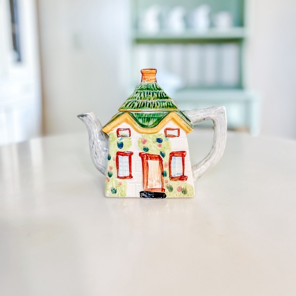 Kitchen | Vintage Ceramic Cottage Tea Pot | Poshmark